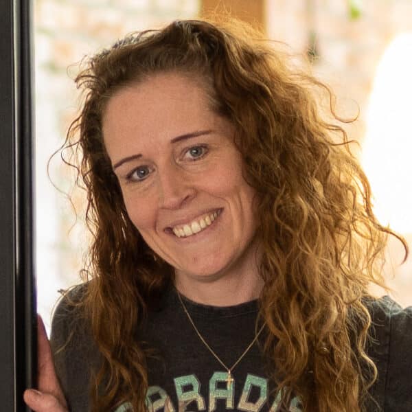 Binnenkijken in het industriële huis van Jellina