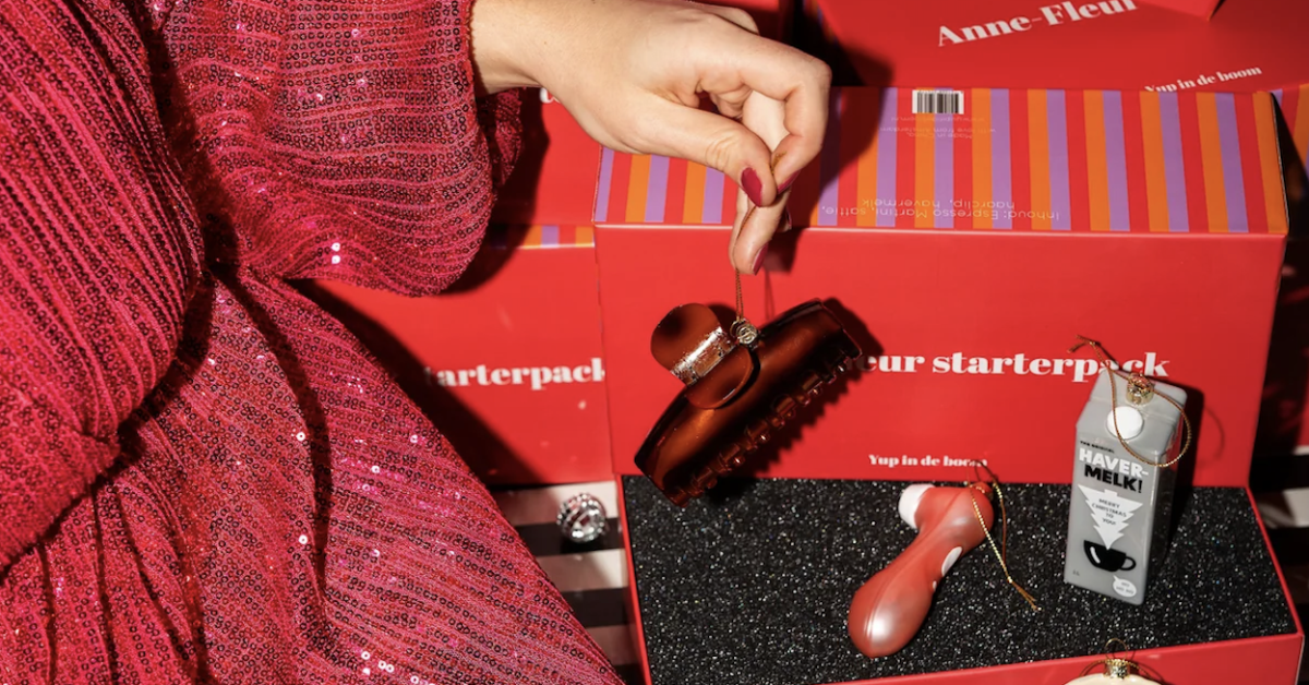 Mooi(e) Makers: Yup in de boom maakt (sexy) kerstballen